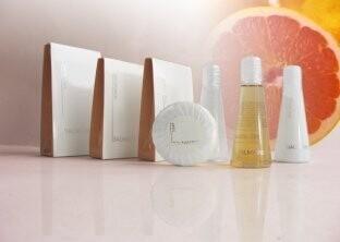 China Body Wash Luxury Hotel Bathroom Amenities Lemon Fragrance Full Set for sale