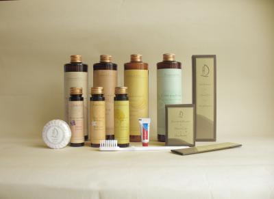 China Massage Oil / Body Lotion Luxury Hotel Bathroom Amenities Full Set For Spa Recyclable for sale