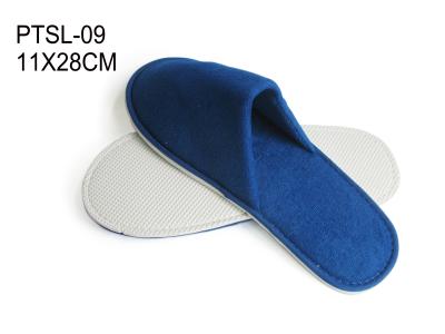 China Royal Blue Disposable Shower Slippers , Ladies Bedroom Slippers for sale