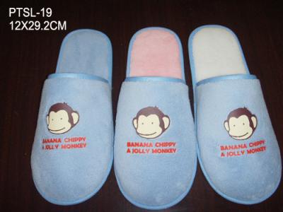 China Monkey Cartoon Logo Disposable Hotel Slippers Polyester Velour Blue Color for sale