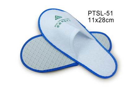 China Pulled Hair Fabric Hotel Disposable Slippers For Men , 5mm Eva Pineapple Sole for sale