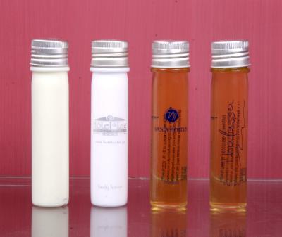 China 30ml, 50ml, 60ml Body lotion and dry hair deep Shampoo set of Hotel Guest Toiletries for sale
