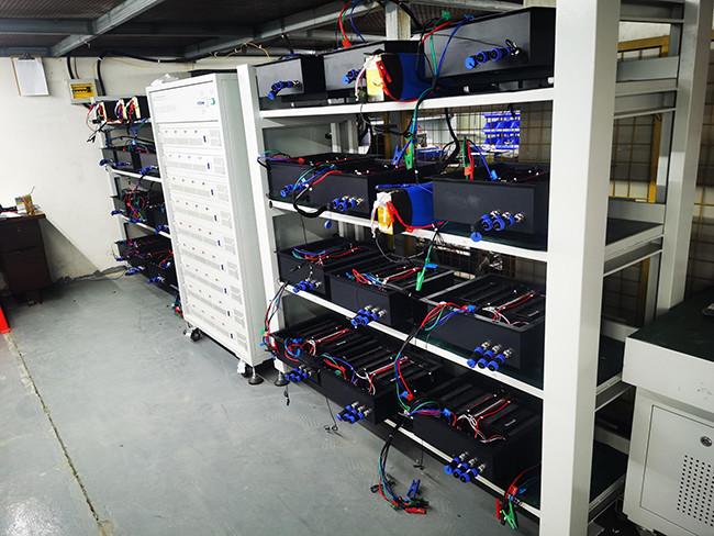 Link-W Li-ion Battery-10 Portable Power System in black color