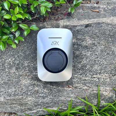 Cina Stazione di carico fissata al muro astuta Wallbox di 7.2kw EV con la spina di Type2 in vendita