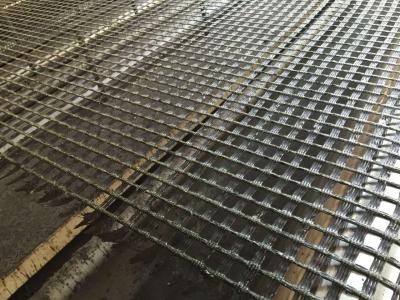 China Os materiais autoadesivos de Geosynthetic, construção de estradas do asfalto mergulham a anti corrosão à venda