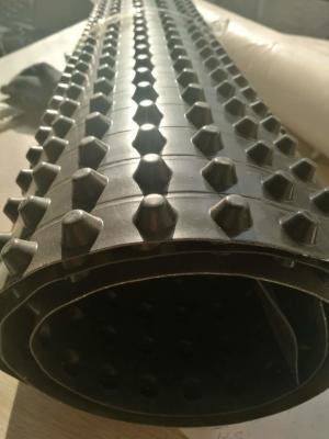 Cina Bordo di drenaggio formato fossette su HDPE per drenaggio del seminterrato in vendita