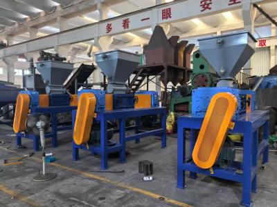 China Eco Friendly Rubber Grinding and Powdering Equipment with Low Dust Emission for sale