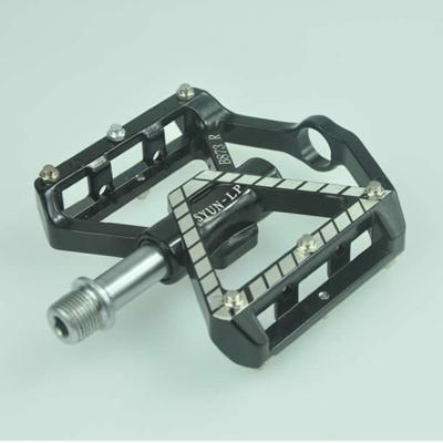 Cina CNC Big Platform Pedal of Bicycle 3 sealed bearings with replaeable grip pins Shimano Saint in vendita