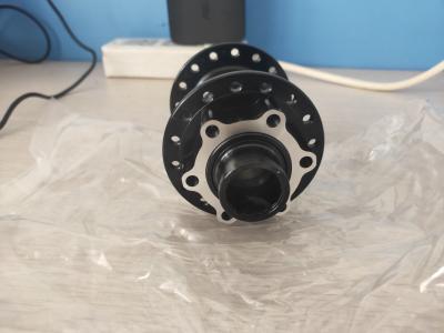 Cina Trattamento termico in lega di alluminio centro frontale 110x20 - 2 cuscinetti sigillati e 0,25 kg fuori in vendita