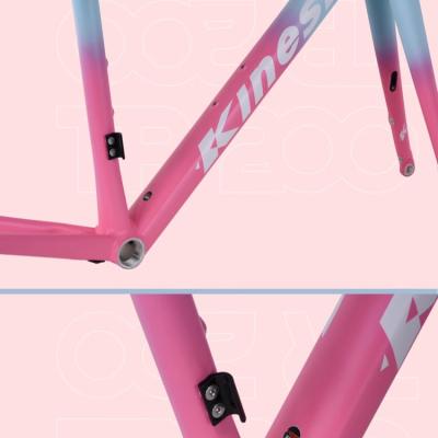 Cina Ricambi per biciclette 700x32c Cornice di bicicletta stradale in alluminio con tubo rettilineo grande tubo di testa rosa-blu in vendita