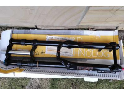 China Rst Killah Bicicleta de Montanha de dupla coroa Forquilha de 8 polegadas Viagem 26/27.5er Mtb Suspensão à venda