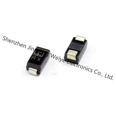 Cina SMAJ90A-E3/61 ESD Suppressors / TVS Diodes 400W 90V 5% Uni in vendita