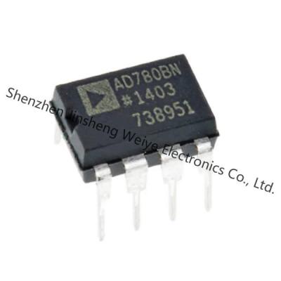 Cina AD780BNZ V-Ref Programmable 2.5V/3V 10mA 8-Pin PDIP N Tube in vendita