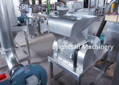 Cina Granelli orizzontali della radice del ginseng della macchina del frantoio della polvere dell'erba che fanno macchina in vendita