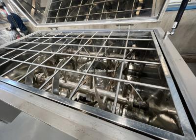 Cina Impastatrice asciutta della polvere del miscelatore del nastro di acciaio inossidabile di grande capacità in vendita