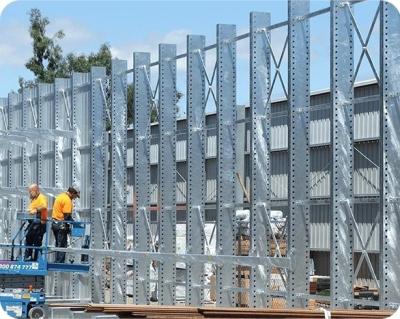 Cina Struttura a più livelli per magazzino con scaffalature a sbalzo, assemblaggio senza bulloni, capacità personalizzata in vendita