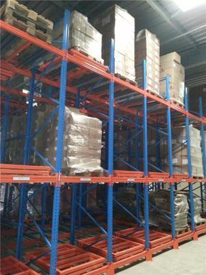 Cina 2–6 Pallet di acciaio Push Back Rack per stoccaggio in magazzino, scaffalature ad alta sicurezza in vendita