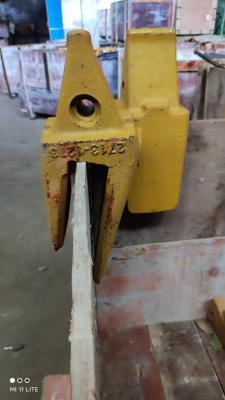 Cina TIG marchio DaewooDH360 denti secchio punte secchio 2713-1236RC dente con materiale resistente per macchine di movimento terra Daewoo in vendita