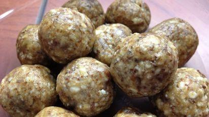 Quality 60pcs/min-90pcs/min Protein Ball Rolling Machine Automatic Date Ball Rolling for sale