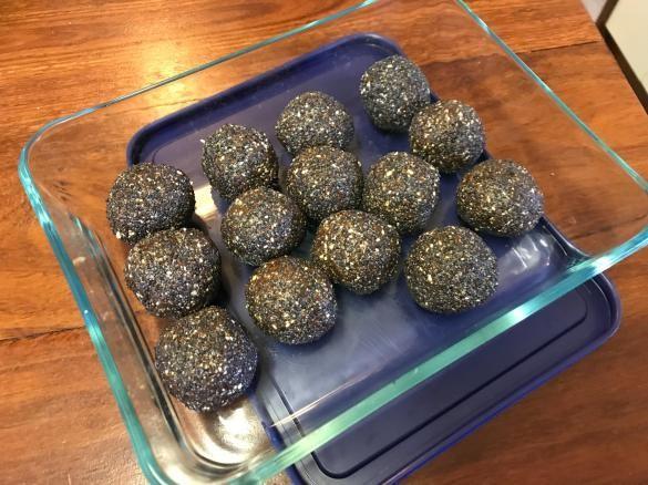 Quality 60pcs/min-90pcs/min Protein Ball Rolling Machine Automatic Date Ball Rolling for sale