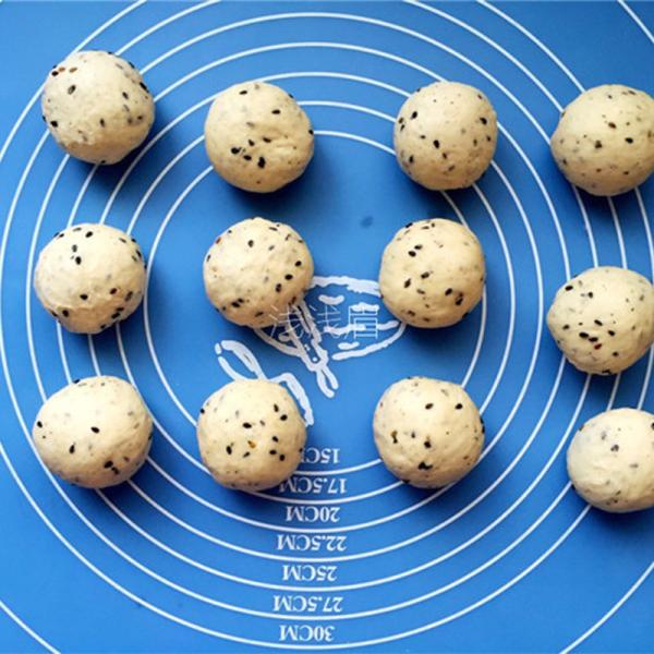 Quality Six Rows Glutinous Rice Ball Making Machine Easy Operation 2550*1350*1580mm for sale
