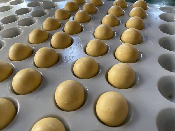 Quality Six Rows Glutinous Rice Ball Making Machine Easy Operation 2550*1350*1580mm for sale