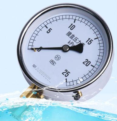 中国 ステンレス鋼 KMC-YE-100 圧力計 IP65 保護グレードと測定範囲 -1KPa-205KPa 販売のため