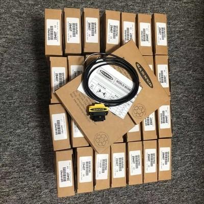 China Banner QS18VP6D WORLD-BEAM Diffuse Photoelectric Sensor for sale