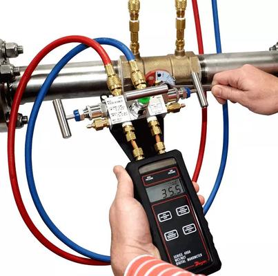 477B Handheld Digital Manometer product photo