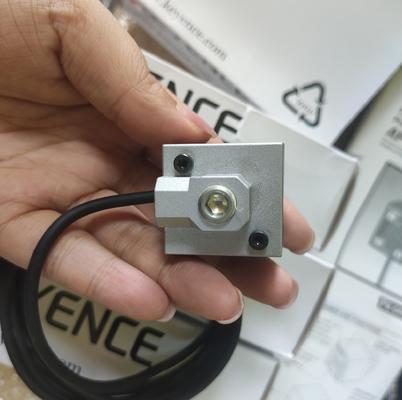 Keyence AP-31A Digital Pressure Sensor Switch side view