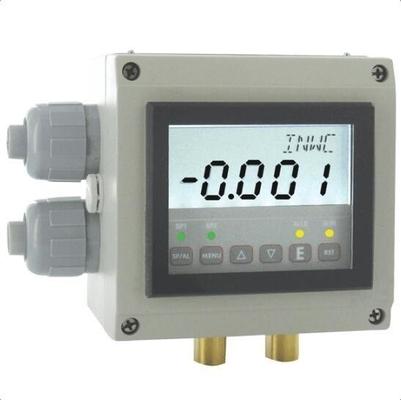 Dwyer DHII Series Differential Pressure Transmitter front view
