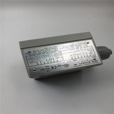 Dwyer DHII Series Differential Pressure Transmitter display detail