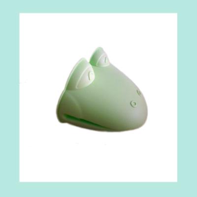 China frog shape silicone oven mitt ,animal shape silicone gloves for sale