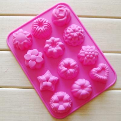 China silicone muffin cake molds , flower shape silicone tray  mold ,custom  silicone  mold for sale