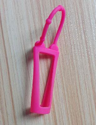 China fashion silicone perfume bottle cover , silicone bottle holder for perfume for sale