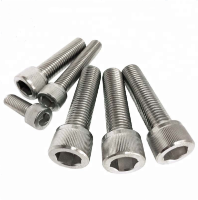 Cina 8.8/10.9 Grade Hex Head Cap Bolt Carbon Steel Bag Packing Din 912 in vendita