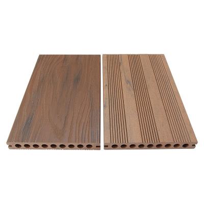 Cina Il bordo di piattaforma composito della cavità libera di manutenzione WPC ha colorato il legname composito 200*25mm in vendita