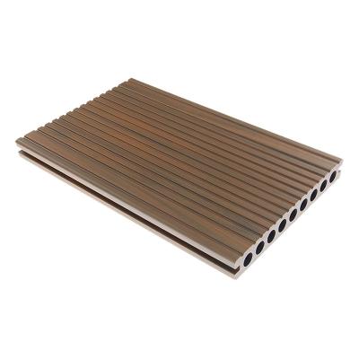 Cina Proof Rot Easy Clean Composite Capped Decking Mold Proof in vendita