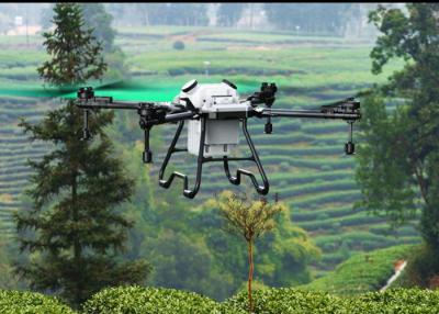 Cina 30 litri Spruzzatori agricoli UAV con batteria in fiocco 29kg Serbatoio dell'acqua Agricoltura Protezione delle piante Drone in vendita