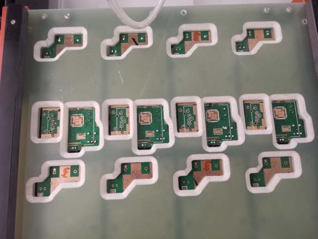 PCB Robot Soldering Machine Single Bed 0.8mm Solder Tip Manual Programming 0