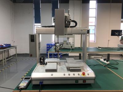 Chine 5 Axis Dual Table Robotic Automatic Soldering Machine With Smoke Purification Filter System à vendre