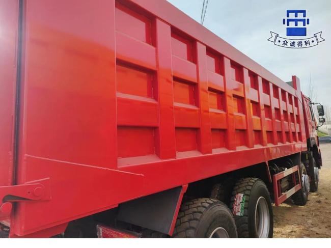 HOWO 8*4 Cheap Used Dump Truck for Sale in Different Color