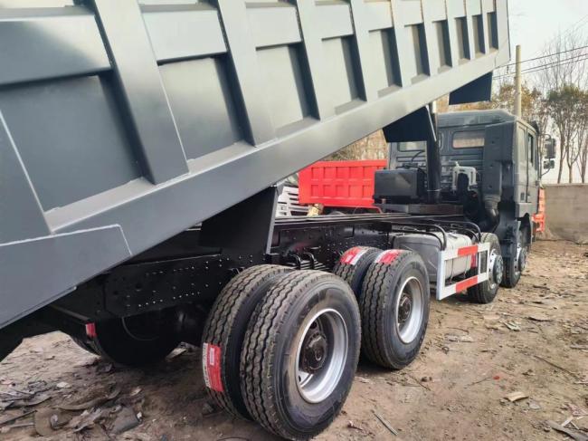 Hot Sale Shacman 8X4 371HP Dump Truck