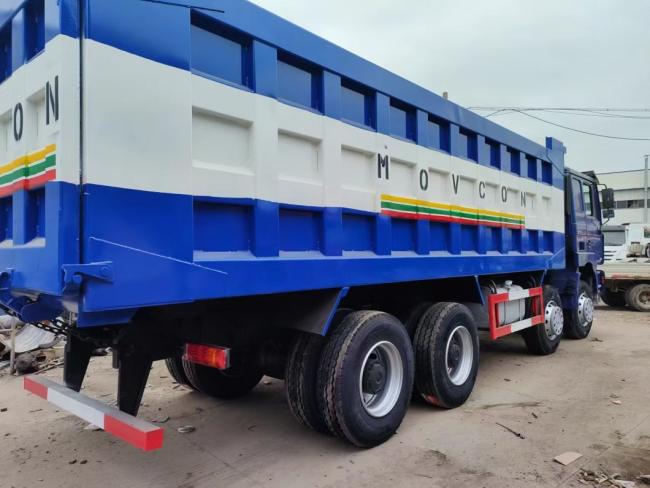 China Shacman F3000 8*4 Dump Truck in Blue
