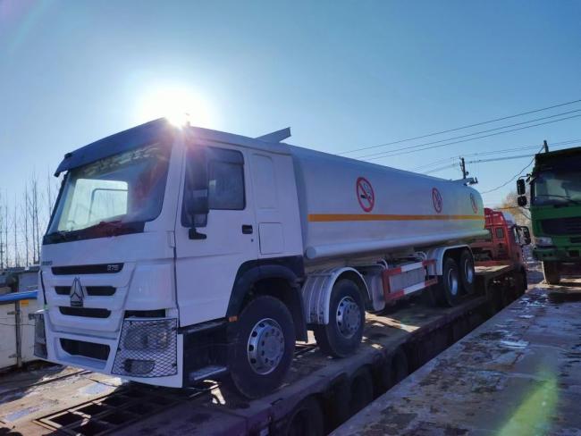 Siontruk HOWO Euro 3/4/5 8*4 Fuel Tanker Truck 10350X2496X3048mm