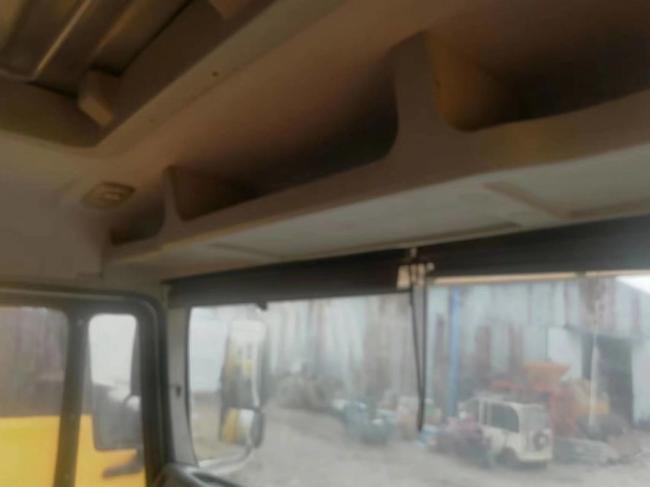 Siontruk HOWO Euro 3/4/5 8*4 Fuel Tanker Truck 10350X2496X3048mm