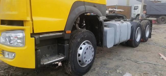 Yellow Color Sinotruk HOWO Tractor Truck