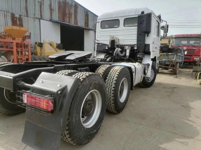 HOWO 6X4 371HP Tipper Truck Trailer Head Brand Manufacturer Factory Price Tractor Truck