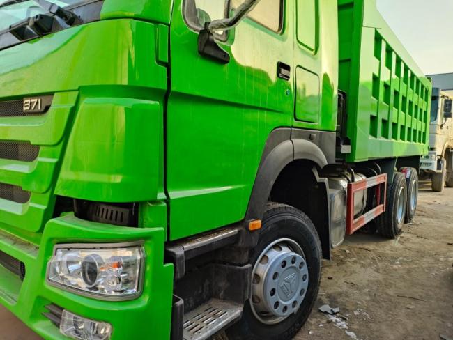 Sinotruk Tractor Truck 6*4 Yellow Color Used From China