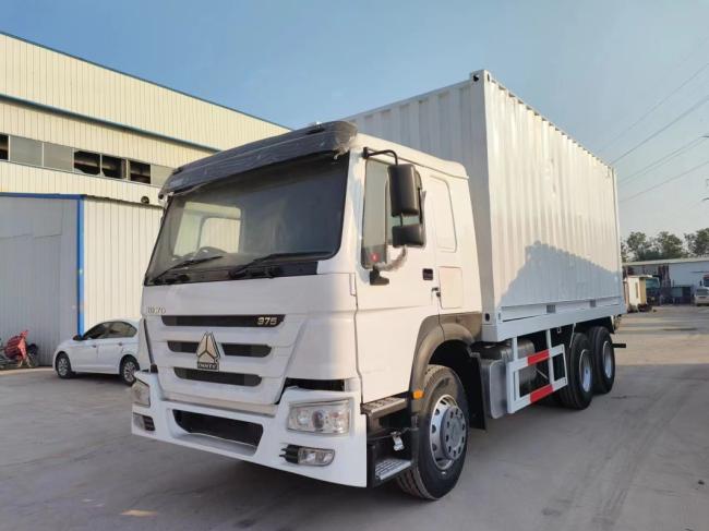 Sinotruck HOWO White 6*4 Box Truck Secondhand Truck 10tires